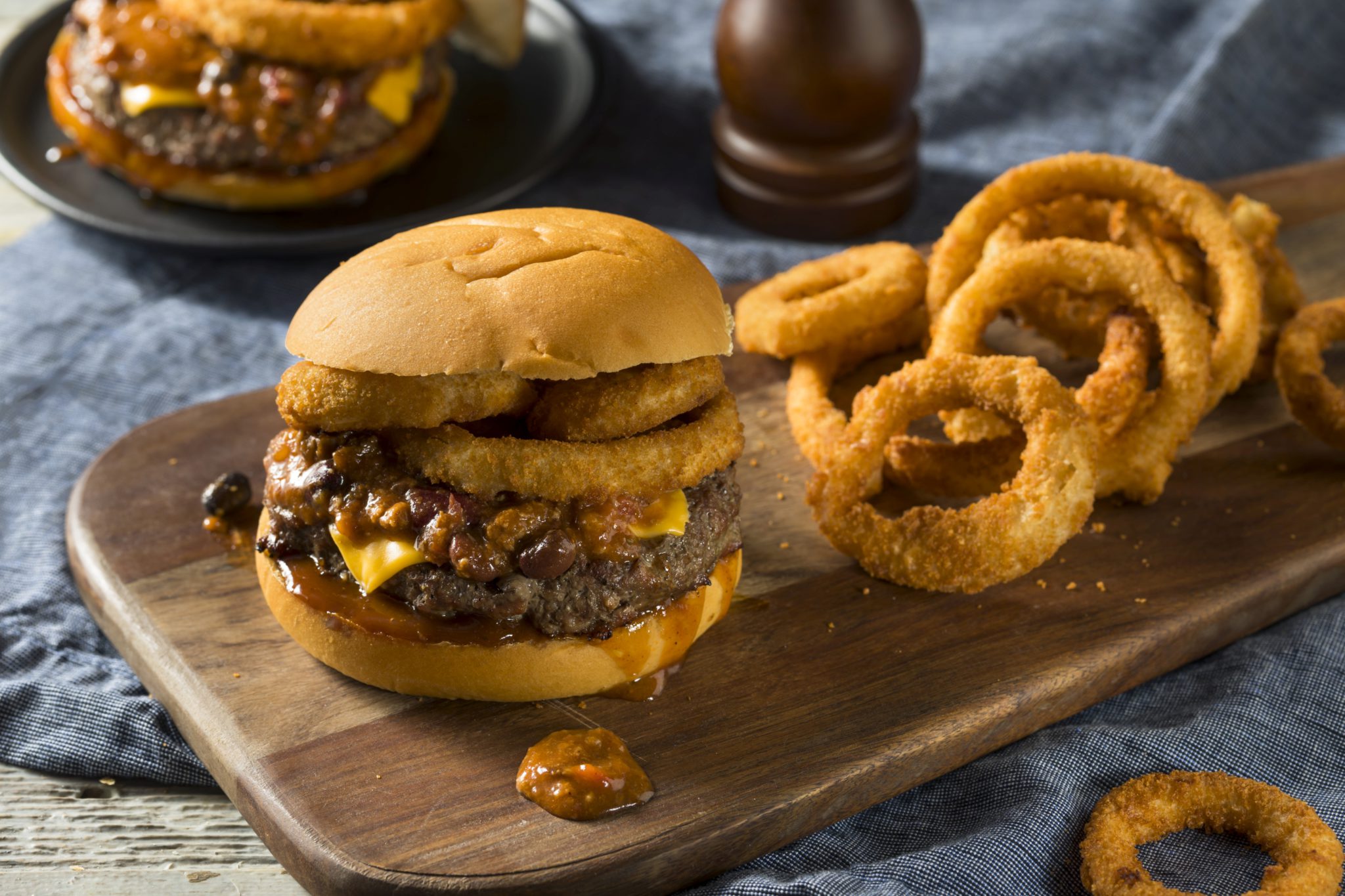 Hamburger met crispy onion rings en barbecuesaus - BurgerBites